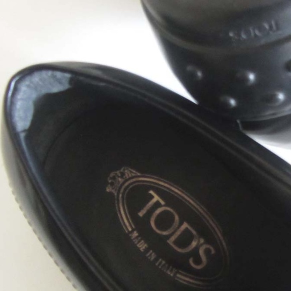 Tod's | Shoes | Tods Logo Patent Moc Toe Dress Shoes 95 5 Us | Poshmark